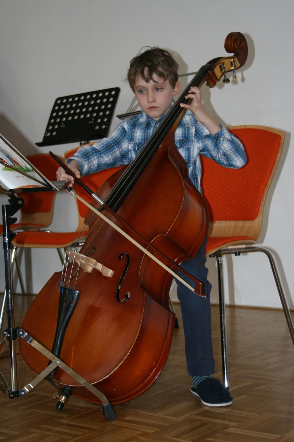 Kontrabas - ZUŠ Kuřim